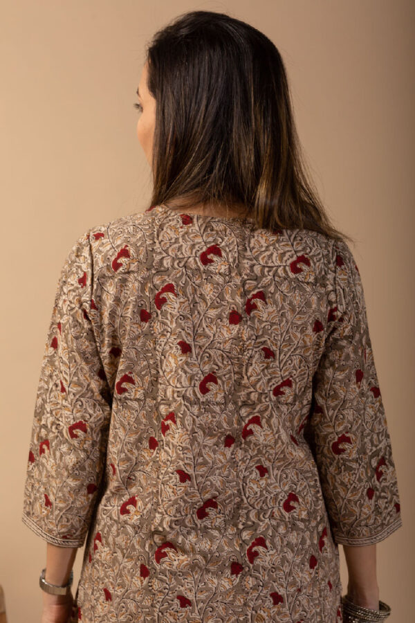 Buy Remarkable WKR089 Aaina Cotton Kalamkari Kurta Online | Kusvaa
